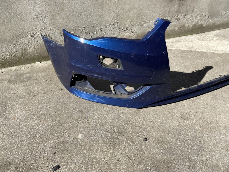 Audi a3 8v branik 8V3 807 437