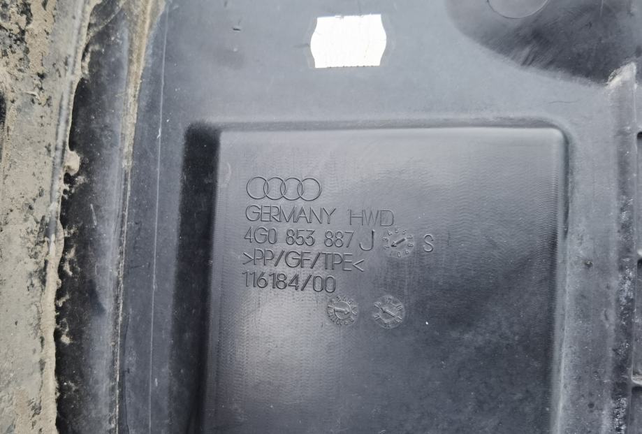 AUDI A6 4G C7 PVC OPLATA KOTAČA LIJEVA 4G0853887J