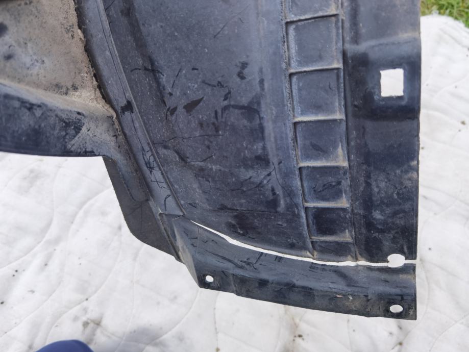 AUDI A6 4G C7 PVC OPLATA KOTAČA LIJEVA 4G0853887J