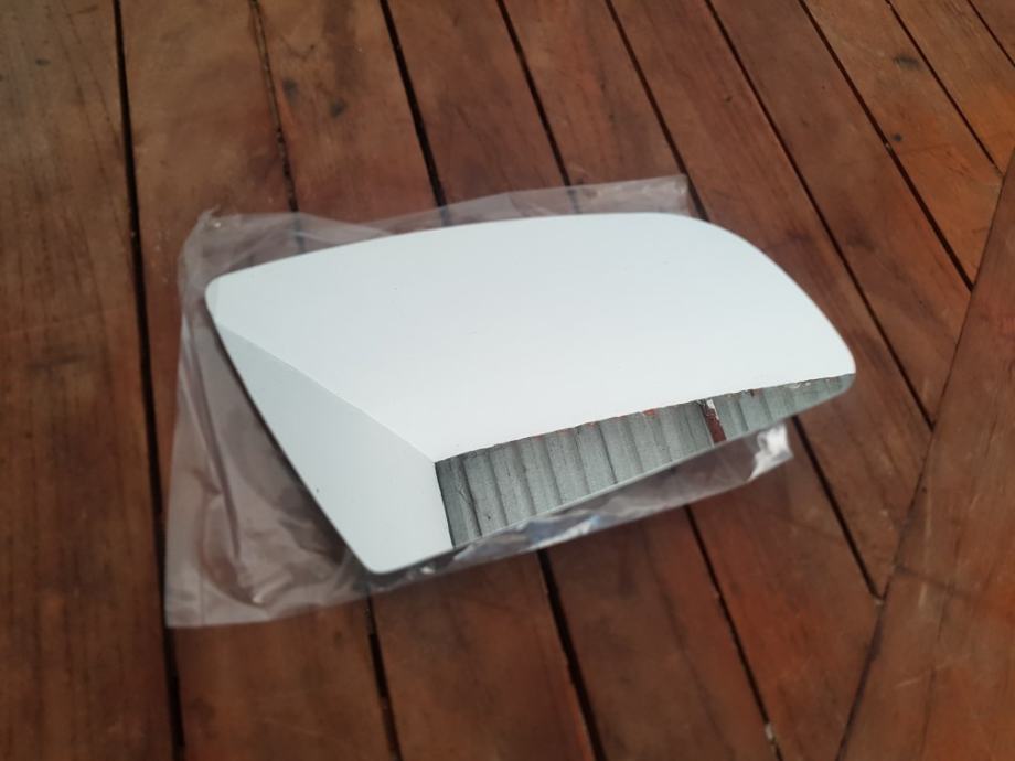 Audi A6 staklo retrovizora 2004-2008.god **NOVO**