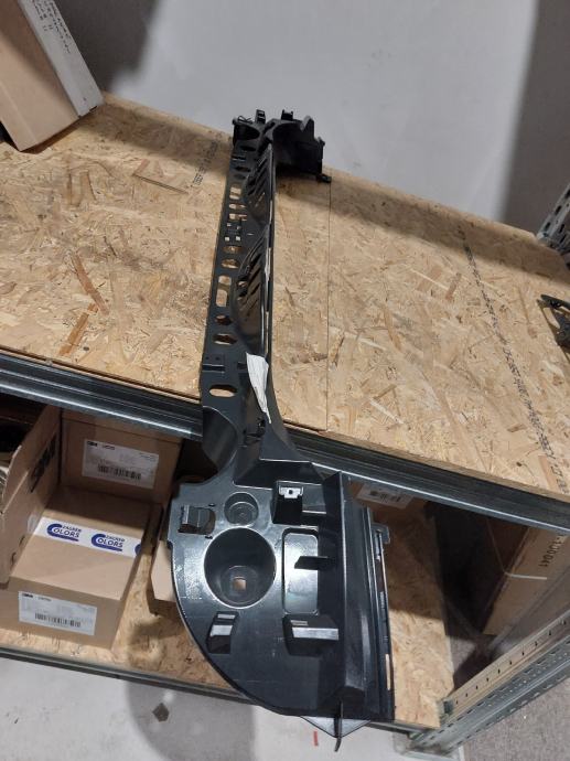 51127331600 Bmw 5, F10 vodilica zadnjeg branika