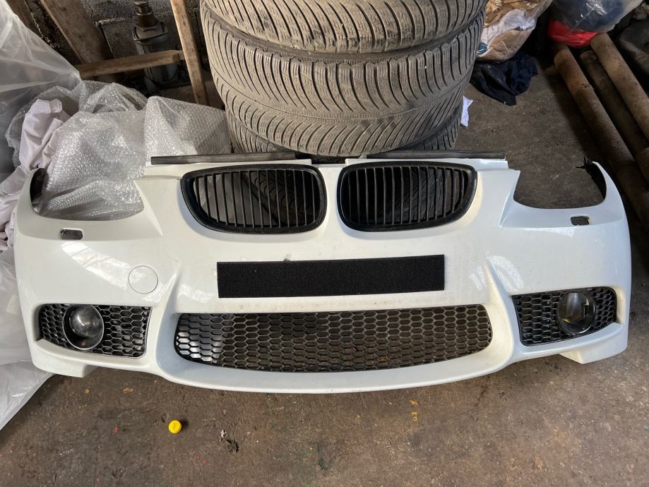 BMW E92/93 M3 STYLE BRANIK