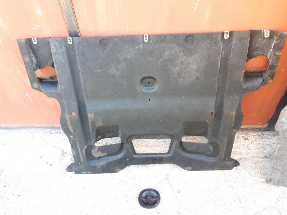 BMW F01 F10 F11 M zaštita ispod motora mjenjača oplata plastika obloga