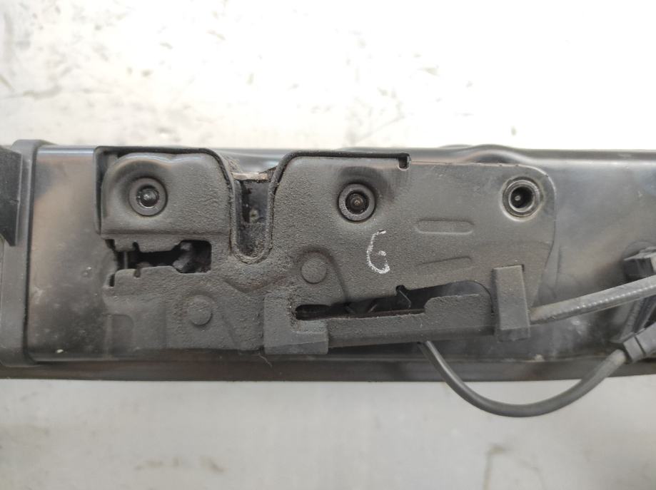 BRAVA HAUBE AUDI A4 (B8) > 12-15 8K0823509G