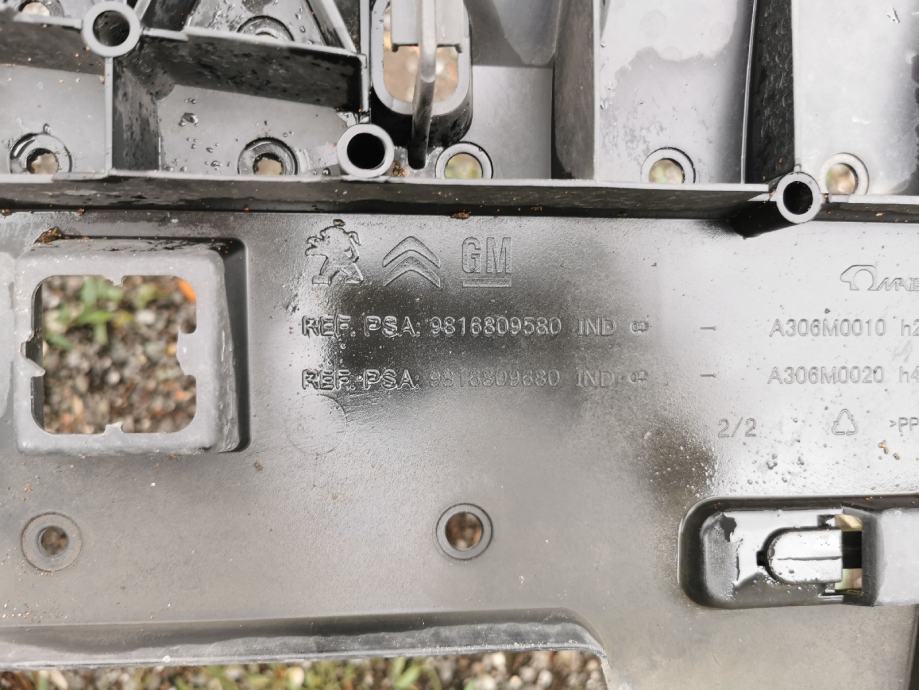 citroen berlingo peugeot partner plastika vezna prednja za branik