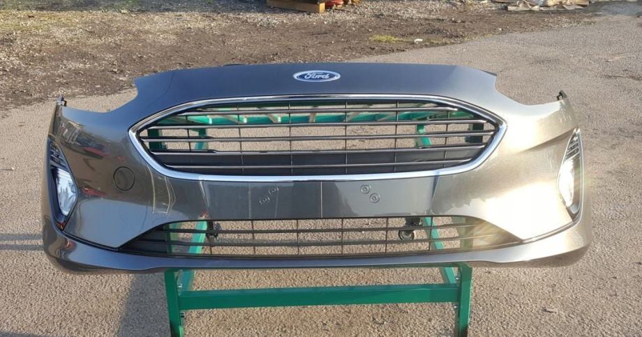 FORD FIESTA MK8 TITANIUM PREDNJI BRANIK MAGNET