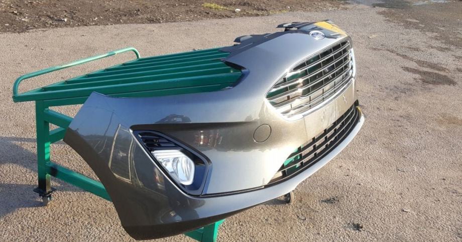 FORD FIESTA MK8 TITANIUM PREDNJI BRANIK MAGNET