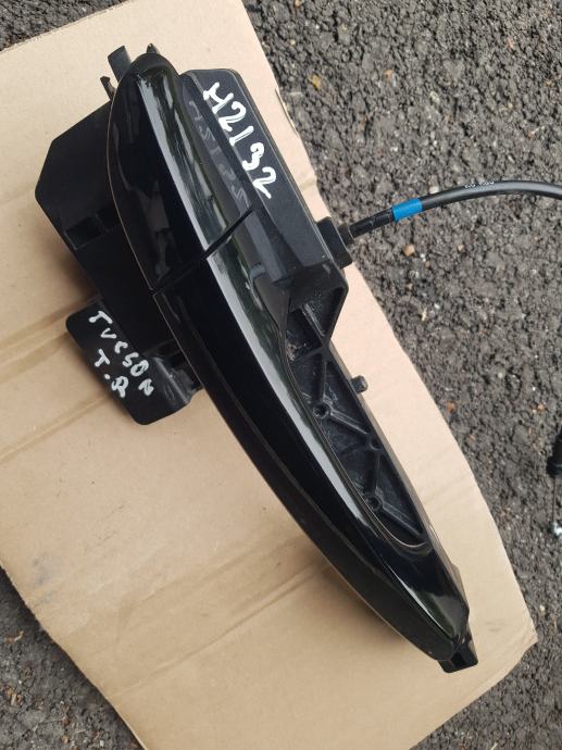 Hyundai Tucson zadnja desna kvaka