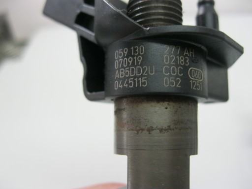 INJEKTOR INJEKTORI AUDI A6 C6 3.0 TDI 059130277AH