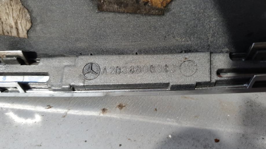 MASKA MERCEDES C KLASA (W203) > 00-04 A2038800383