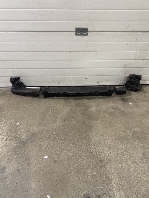 MERCEDES E W213 AMG STIROPOR UBLAZIVAC UDARA U PREDNJEM BRANIKU