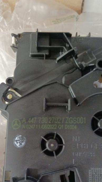 mercedes v klasa A 447 730 27 02 brava lijeva bocna vrata