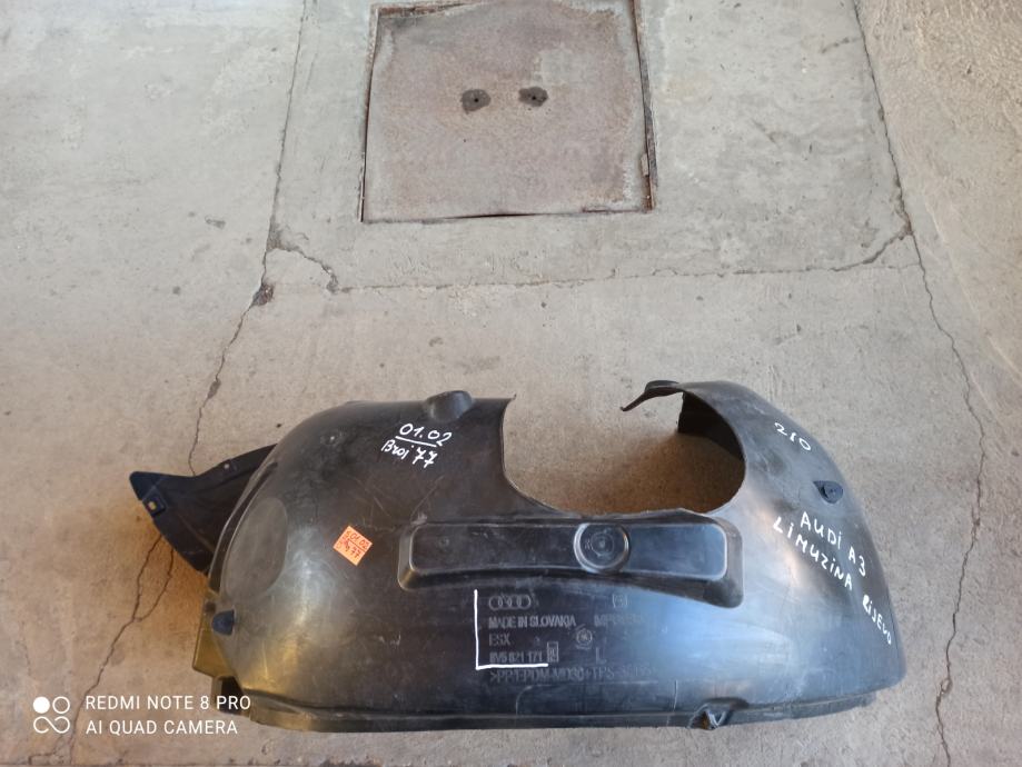 Pvc Audi A3 - 8V5821171 lijevo