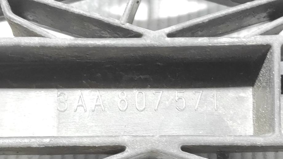 RESETKA BRANIKA VW PASSAT B7 > 10-14 3AA807571