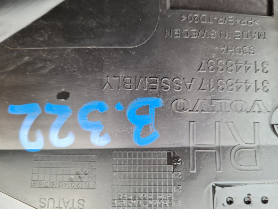 VOLVO XC40 2 LAJSNA VRATA PREDNJA DESNA, 31448317