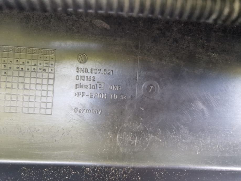 Zadnji branik VW Tiguan 5N 2007-2011 god / 6 senzora 5N0807421