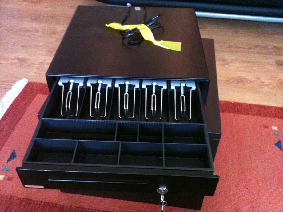 BIXOLON POS APARAT I LADICA ZA KASU