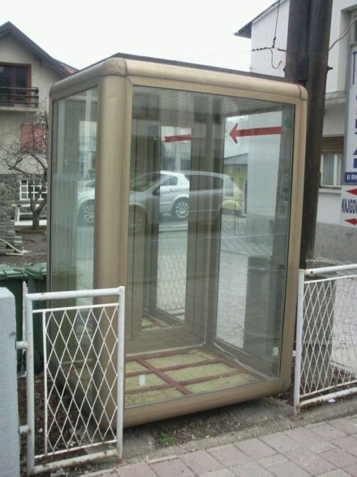 izlog (kiosk) od eluksiranog aluminija