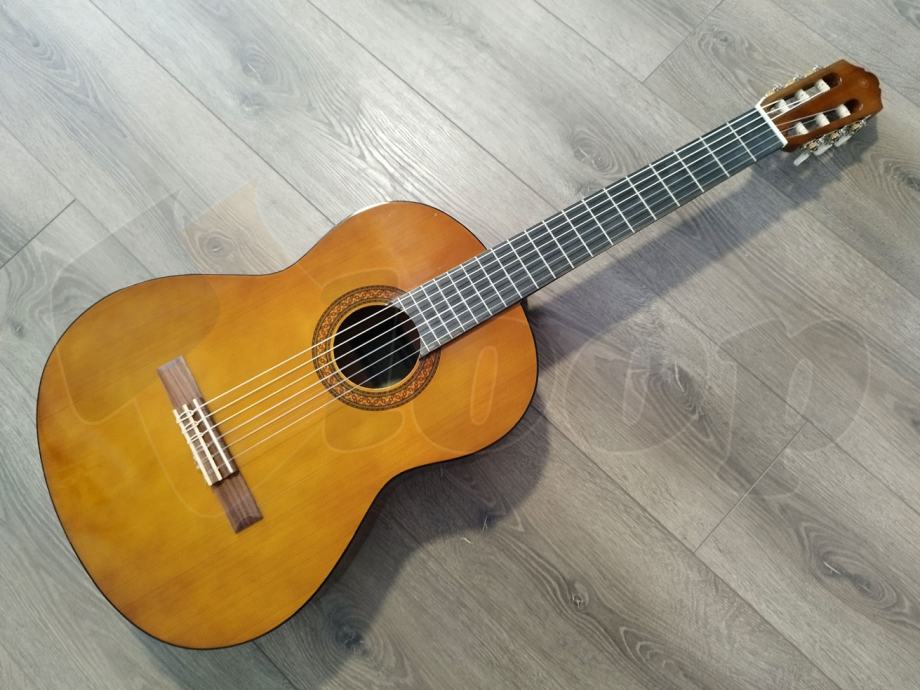 Yamaha C40 II klasična gitara