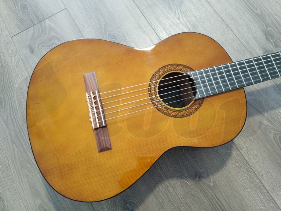 Yamaha C40 II klasična gitara