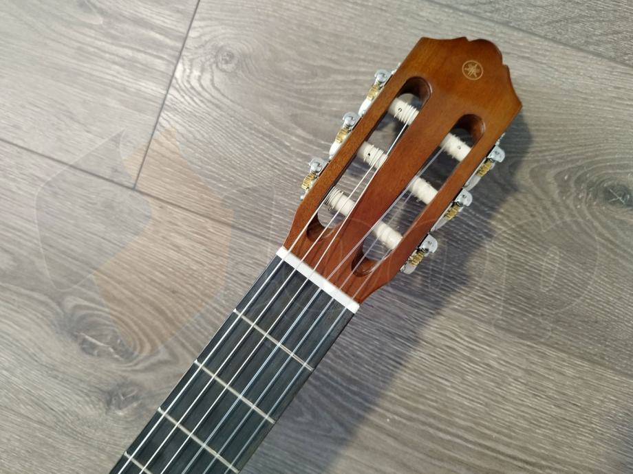 Yamaha C40 II klasična gitara