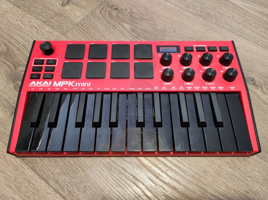 AKAI Professional MPK Mini MK3 Red (36 rata, bespl. dostava)