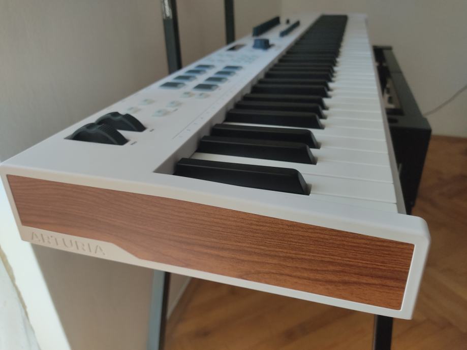 Arturia Keylab 88 Essential