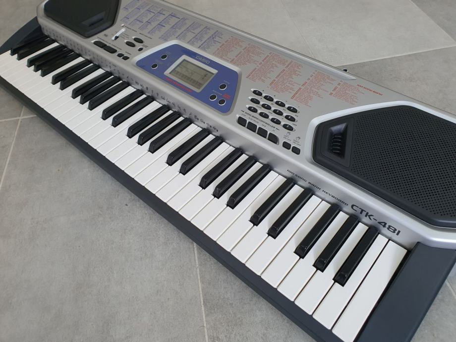 Casio CTK-481 synthesizer