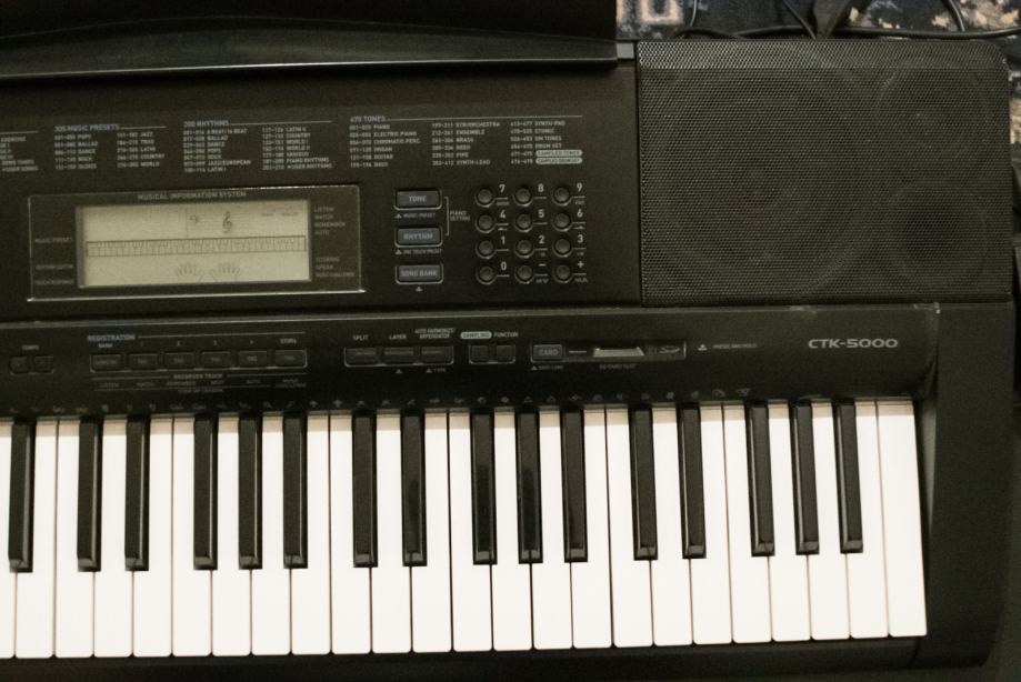 CASIO CTK 5000 (sa futrolom)