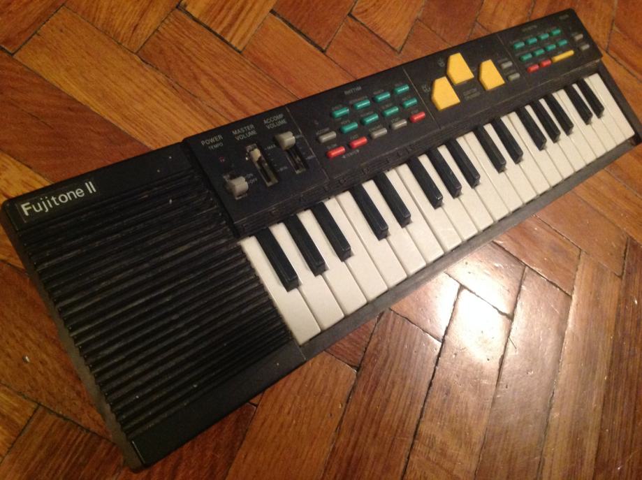 Fujitone 2, mini analog synthesizer keyboard organ, circuit bending