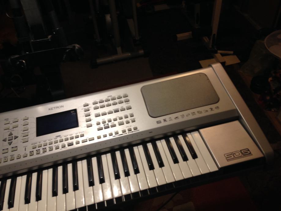 Ketron sd5