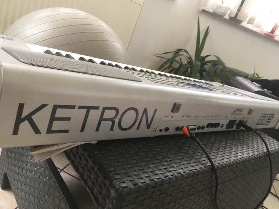 Ketron SD5