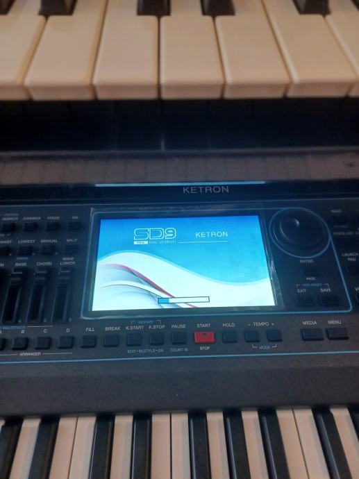 KETRON SD9 ARRANGER KEYBOARD