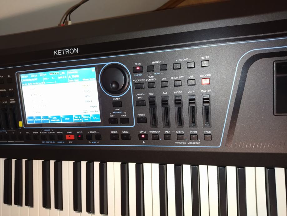 Ketron sd9, tvrdi kofer, HD SSD 100gb