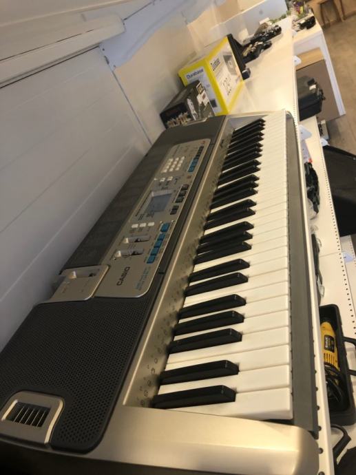 KLAVIJATURA CASIO LK-215 KEY LIGHTING SYSTEM