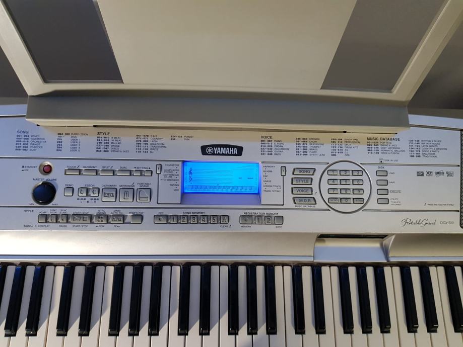 Klavijatura Yamaha DGX-500