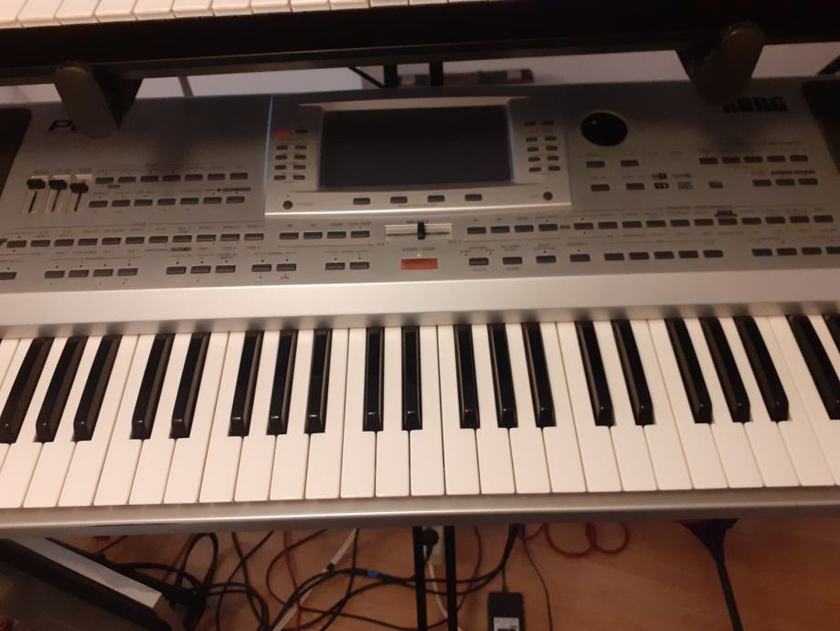 KORG PA 80