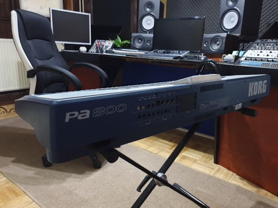 Korg pa 800