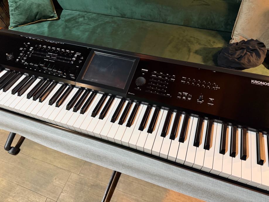 Korg Kronos 2 73