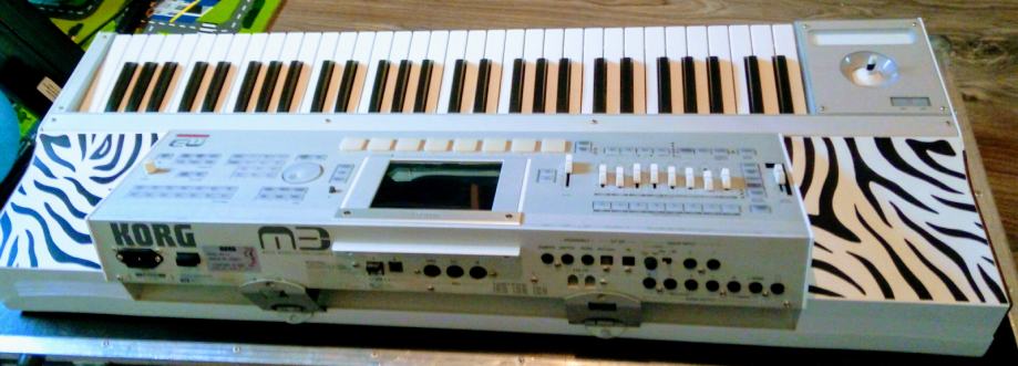 KORG M3 full napucan + kofer