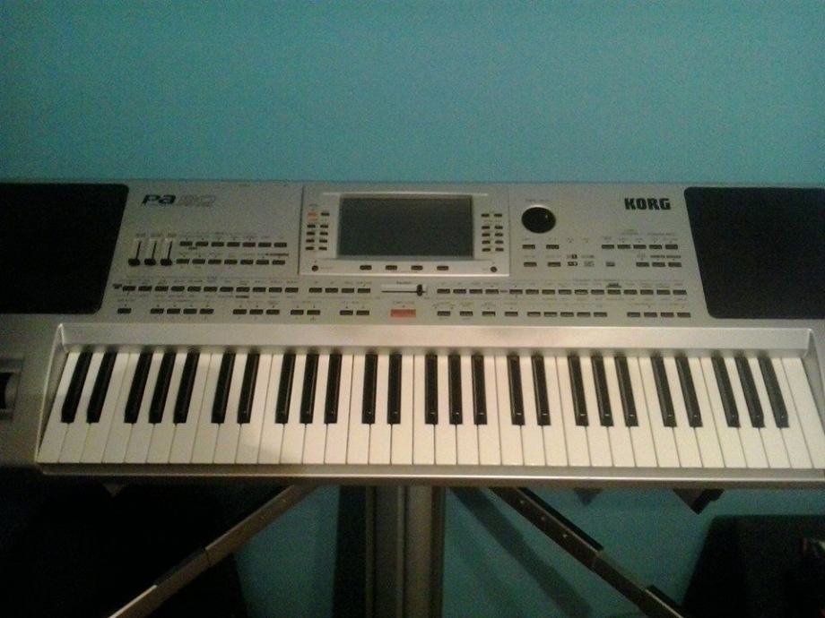 Korg Pa80