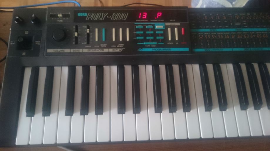 Korg Poly-800
