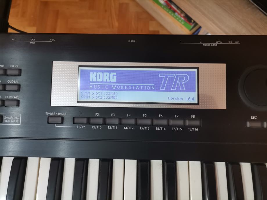 KORG TR