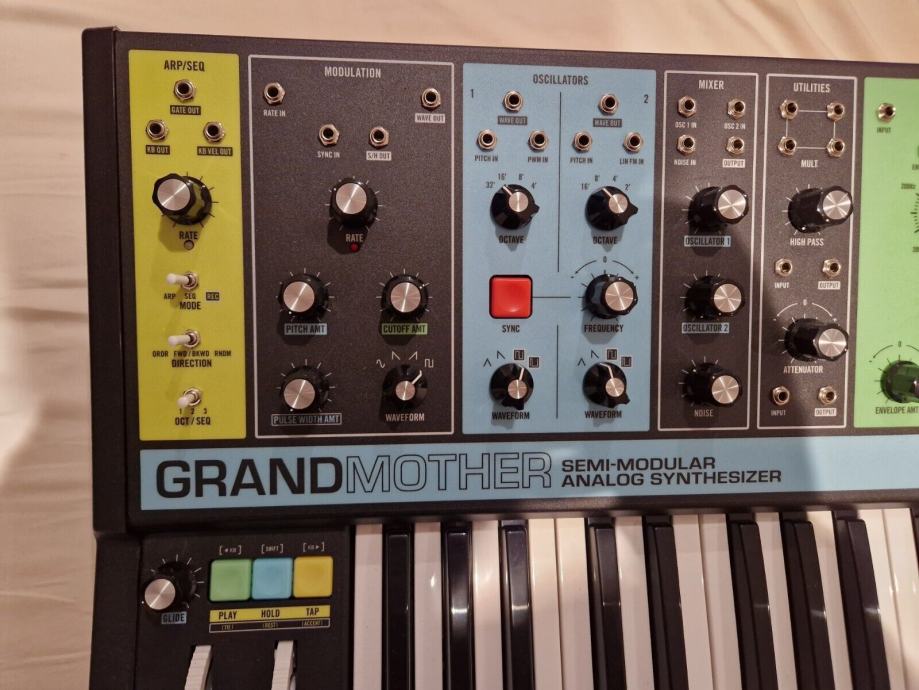 Moog Grandmother