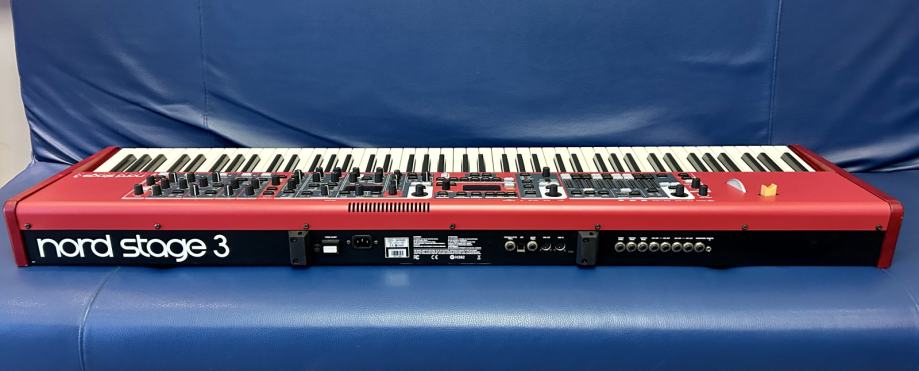 Nord Stage 3 + Flightcase