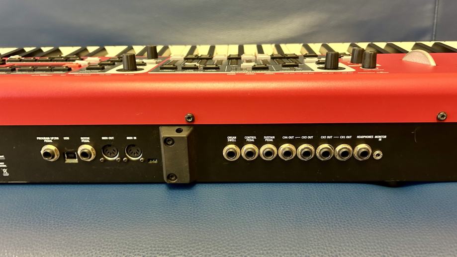 Nord Stage 3 + Flightcase