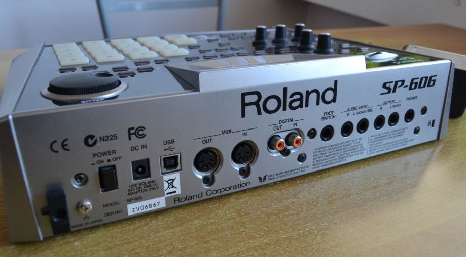 P/M Roland Sampler Workstation SP-606
