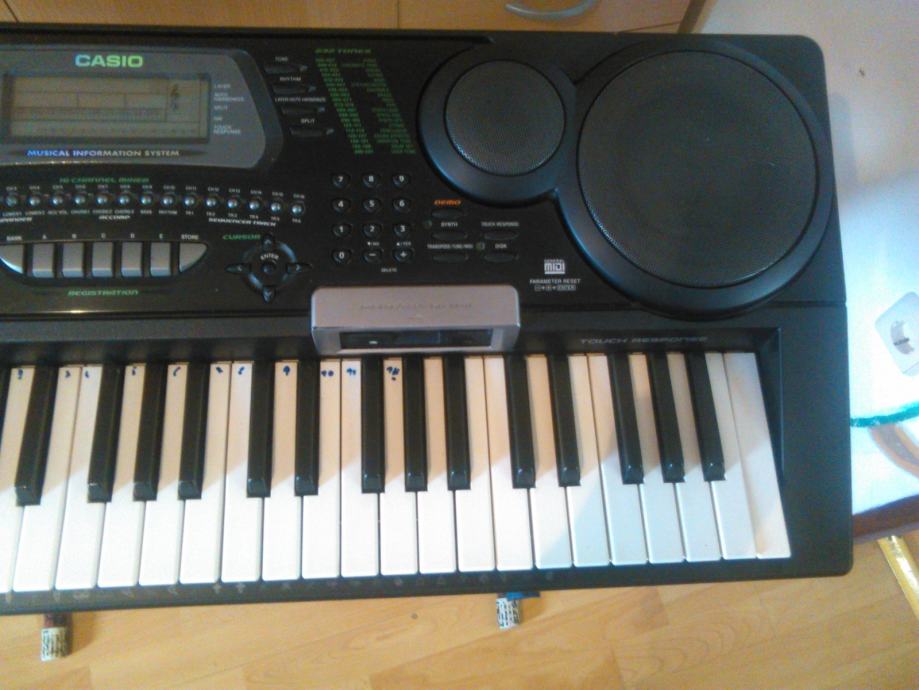 PRODAJEM CASIO CTK - 731