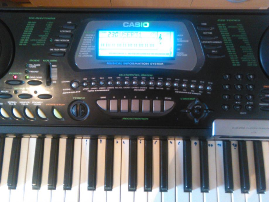 PRODAJEM CASIO CTK - 731