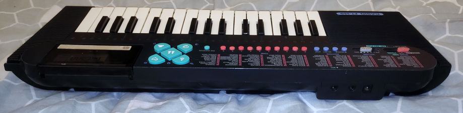 Rjeđa retro klavijatura synth synthesizer CASIO PT-380 film ROM RO-252
